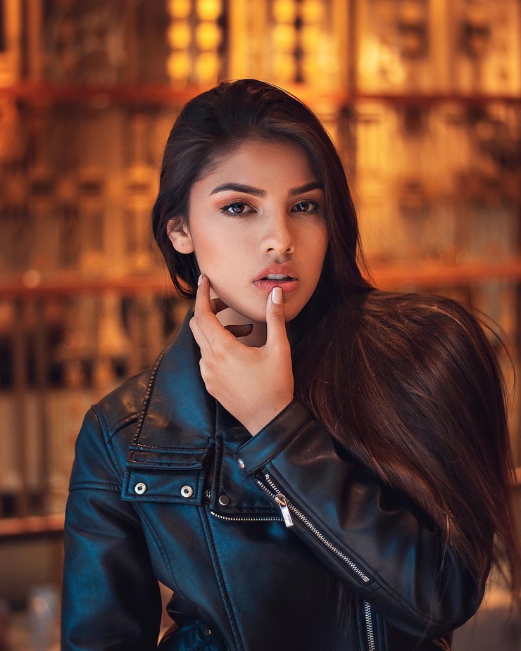 Angela Bonilla picture