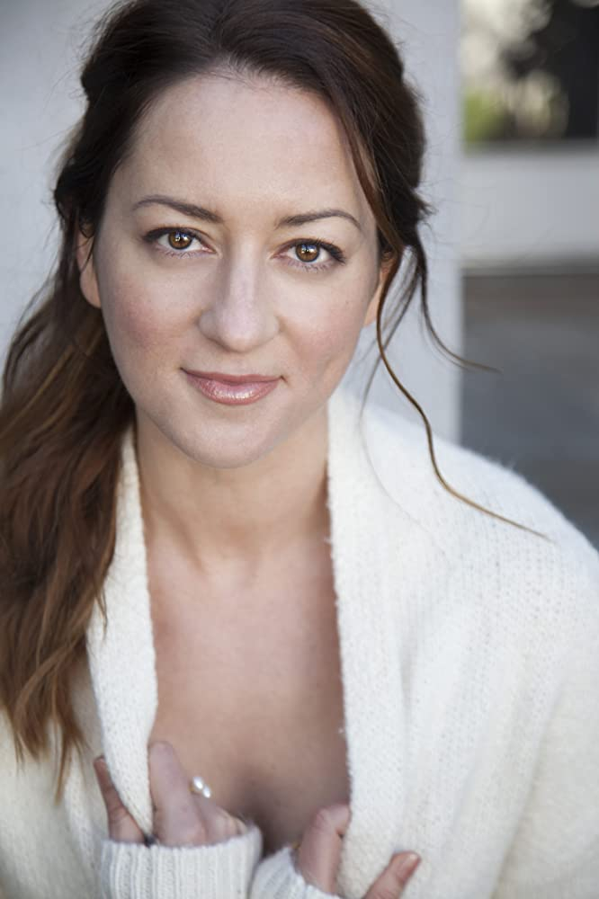 Picture of Betsy Hume