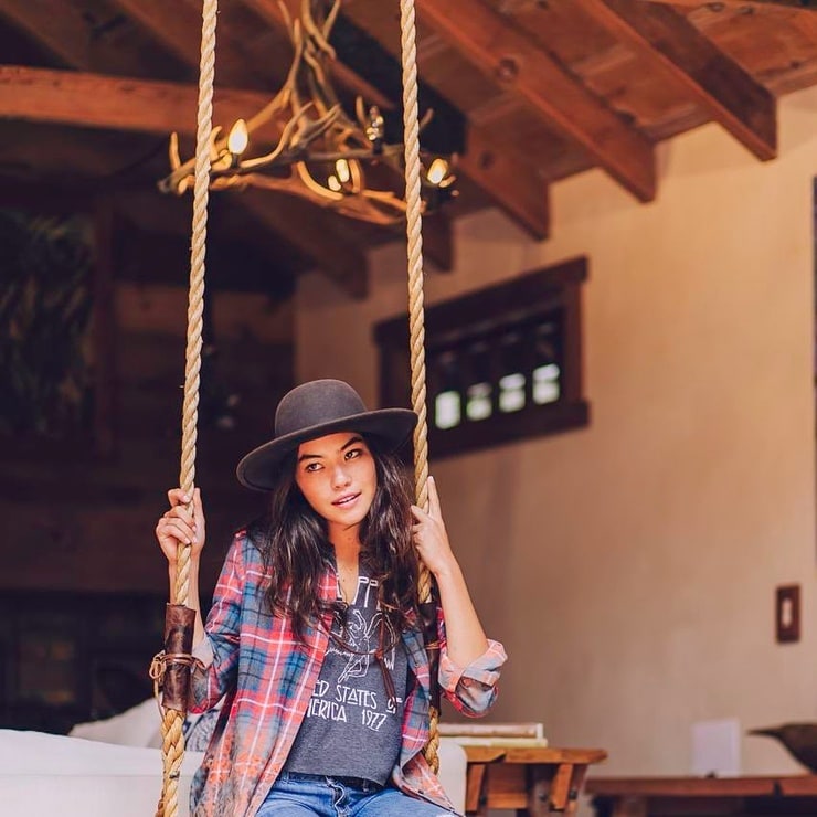 Sakura Heffron image