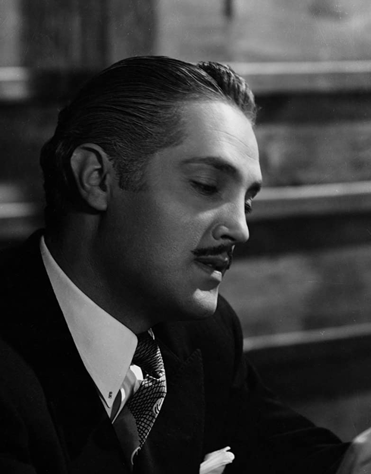 Picture of Roberto Cañedo