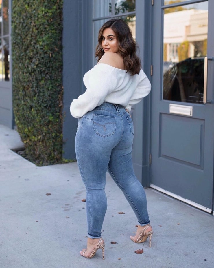 Picture of Ayesha Perry-Iqbal