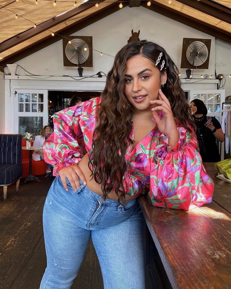 Picture of Ayesha Perry-Iqbal