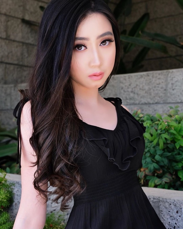 Image of Elizabeth Nguyen