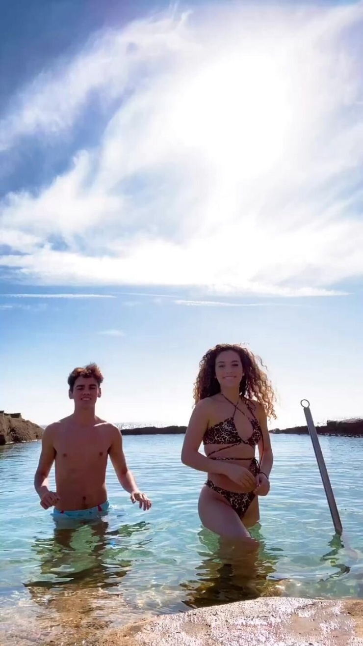 Picture of Sofie Dossi