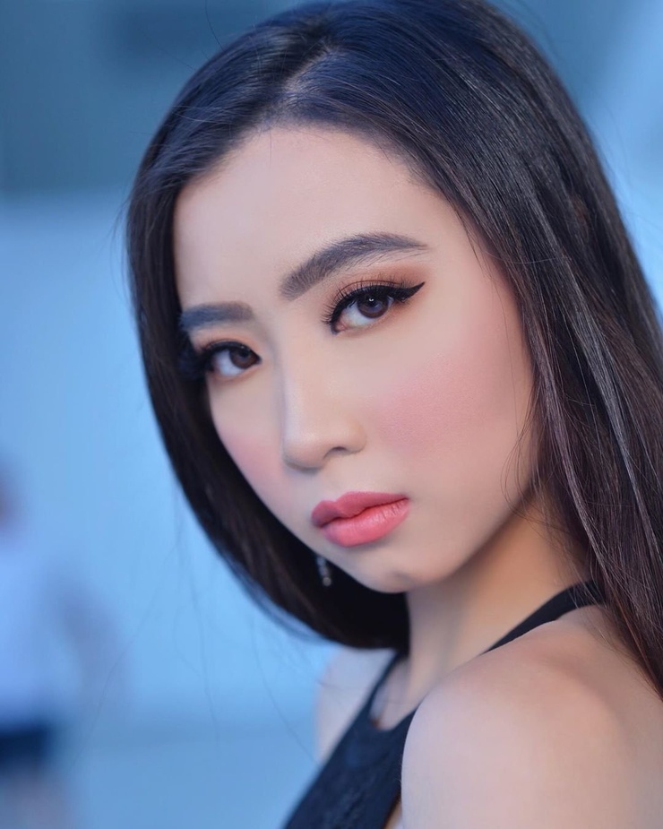 Picture of Elizabeth Nguyen