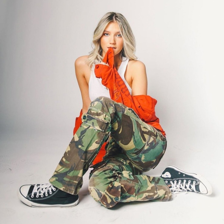 Picture of Madison Lewis