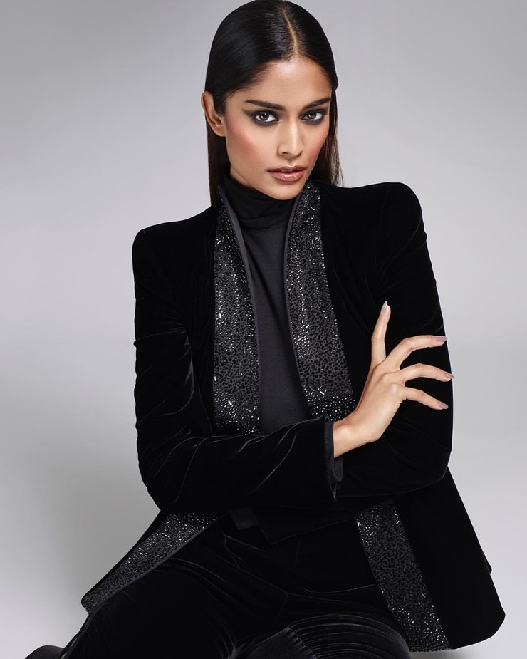 Alyssah Ali image
