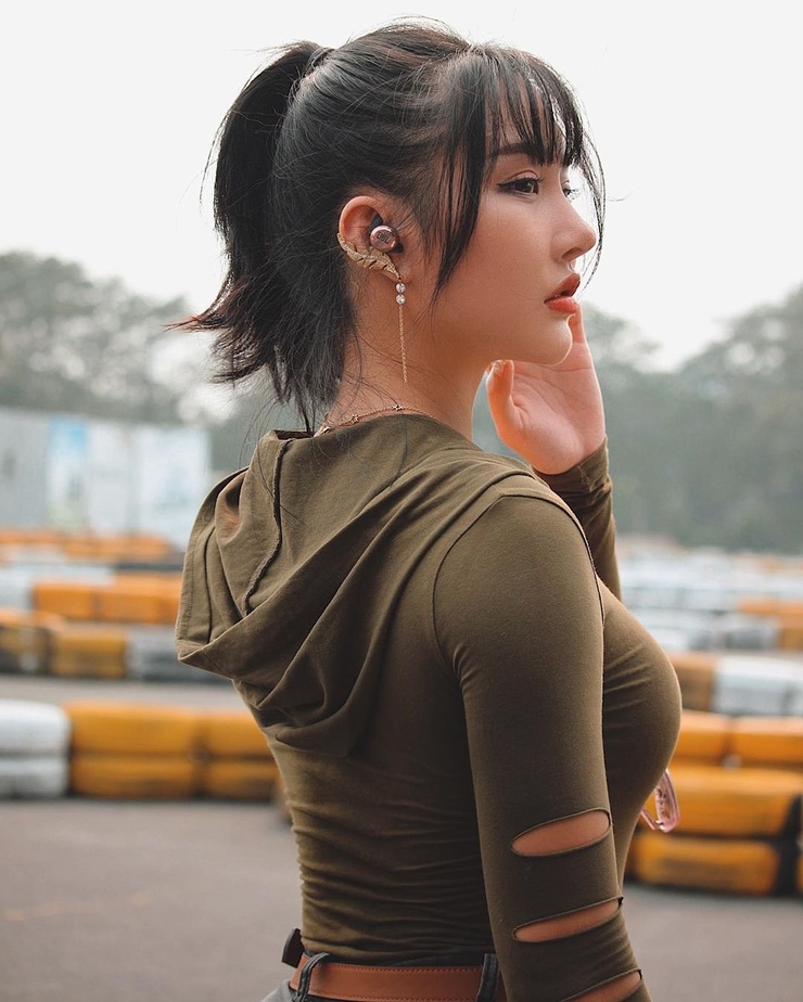 Picture of Songyuxin Hitomi