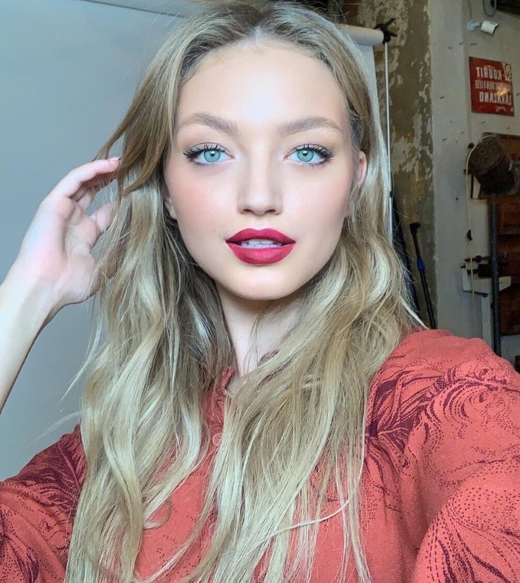 Picture of KATE KONLIN