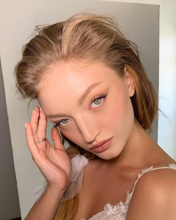 Picture of KATE KONLIN