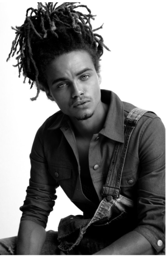 Dee Clay picture
