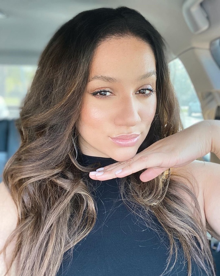 Image of Erica Lauren (Plus Size Model)