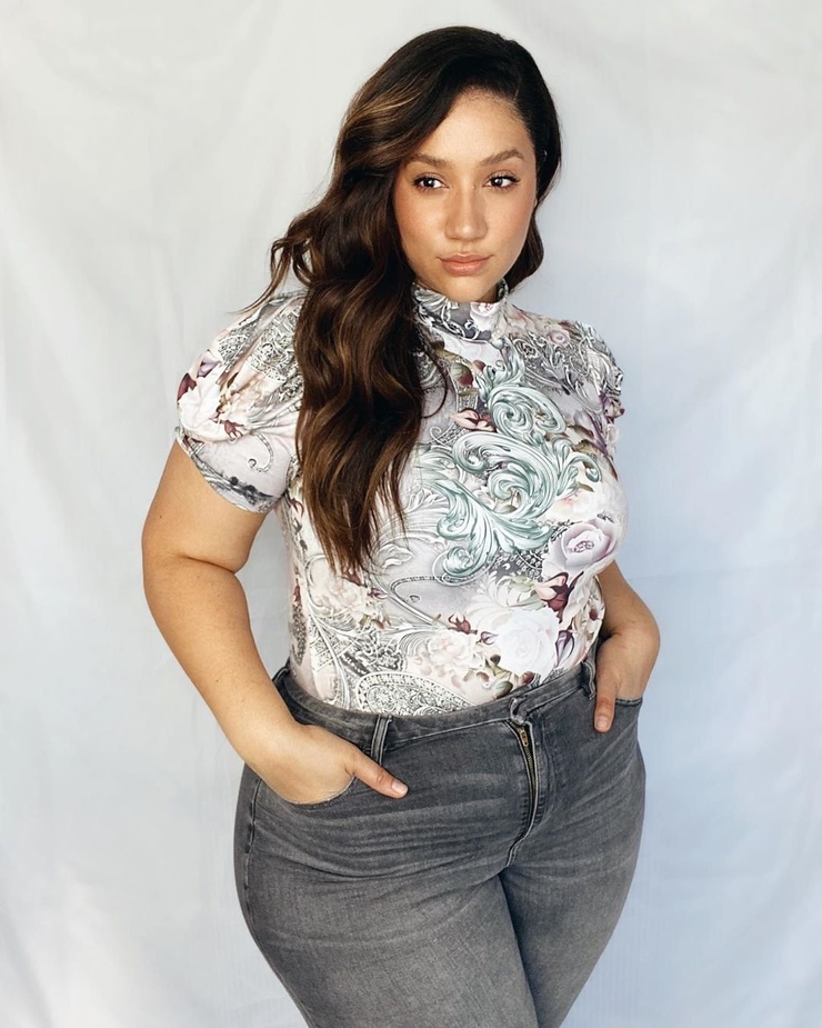 Picture of Erica Lauren (Plus Size Model)