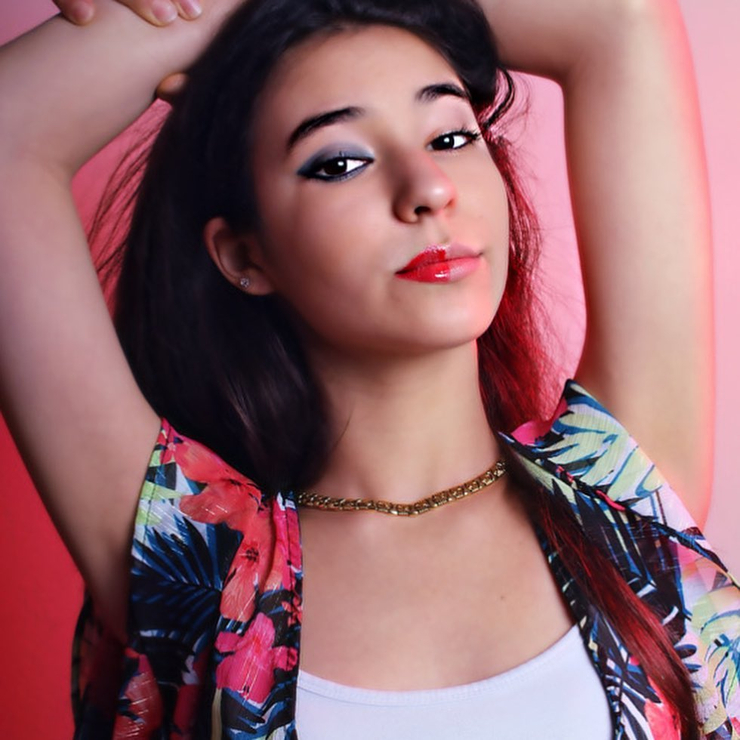 Picture of Carolina Rezende