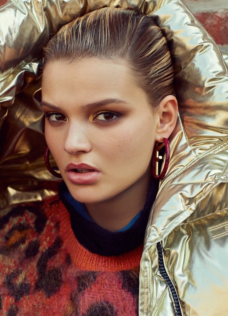 Picture of Cayley Lane King