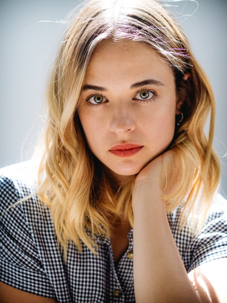 Picture of Raechelle Banno