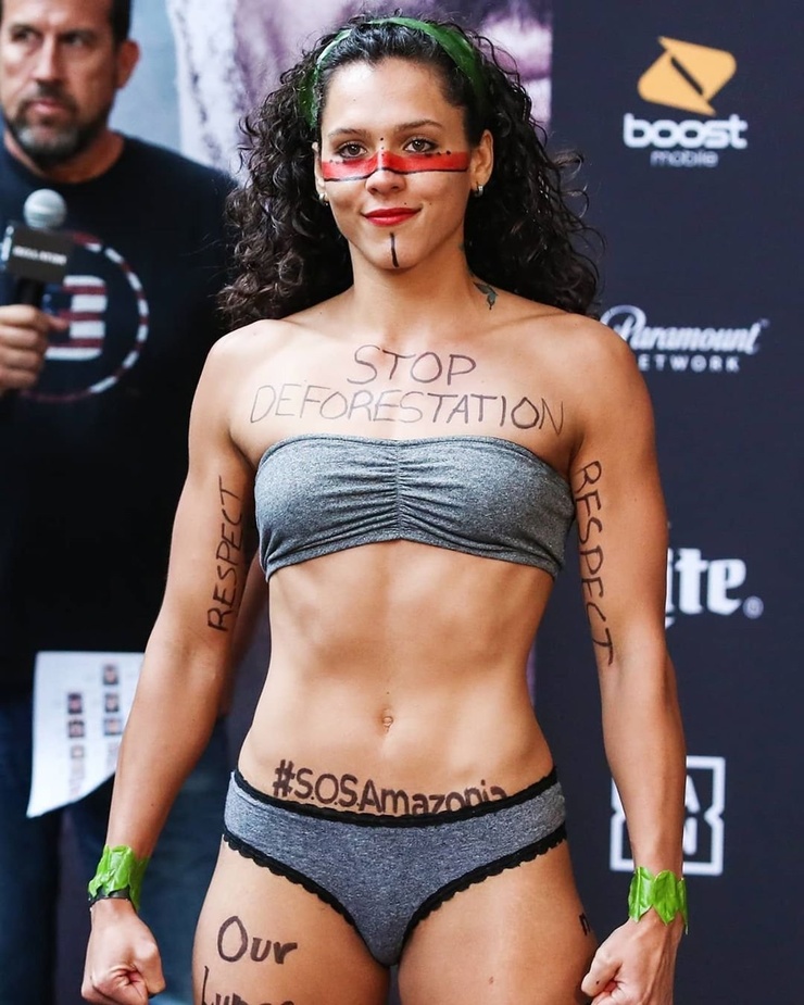 Picture of Alejandra Lara