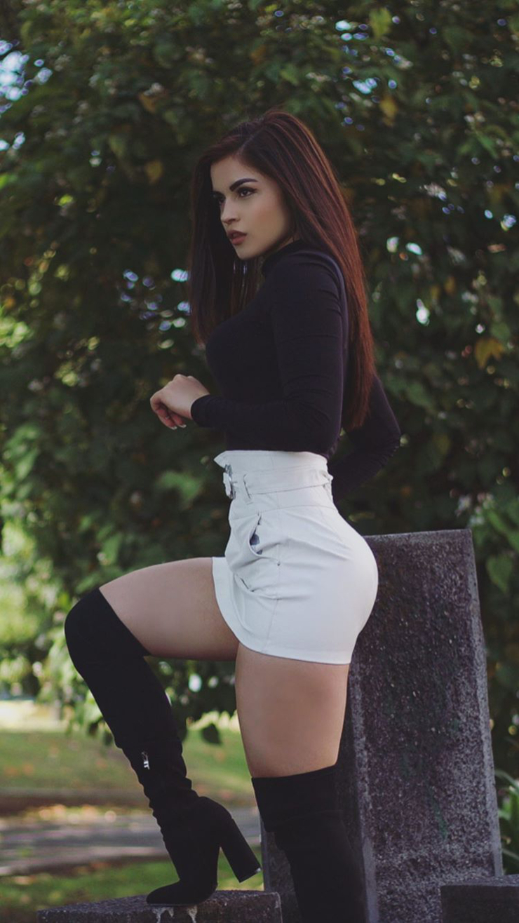 Picture Of Valentina Garzón