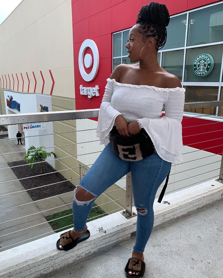 Cat Washington image