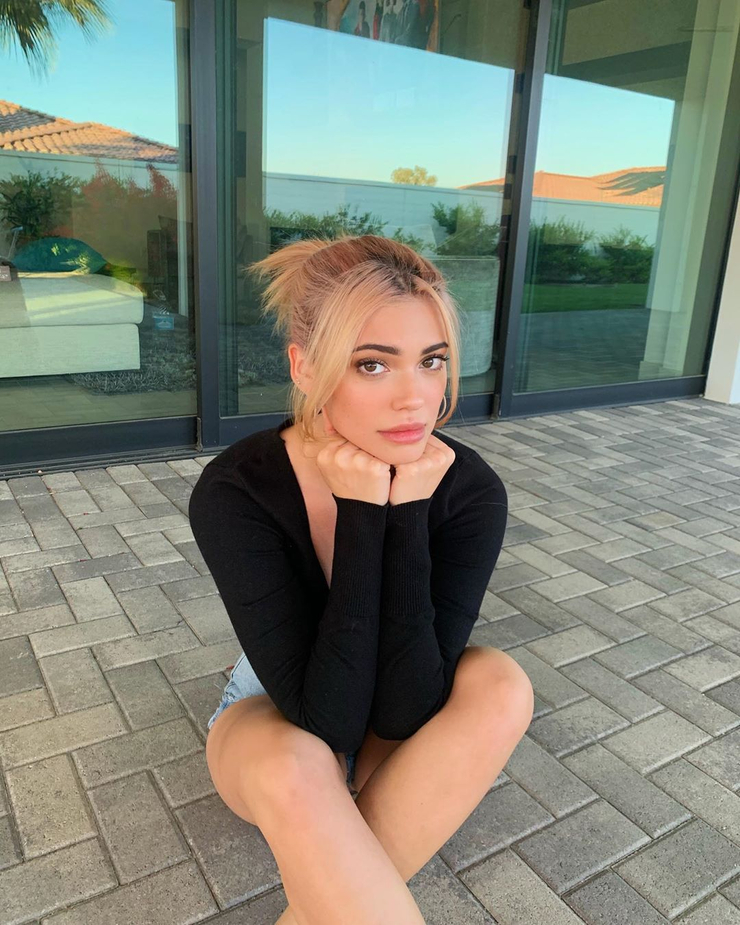 Kelsey Calemine image
