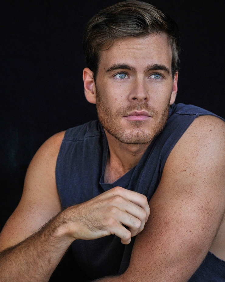 Picture of Tom Jackson