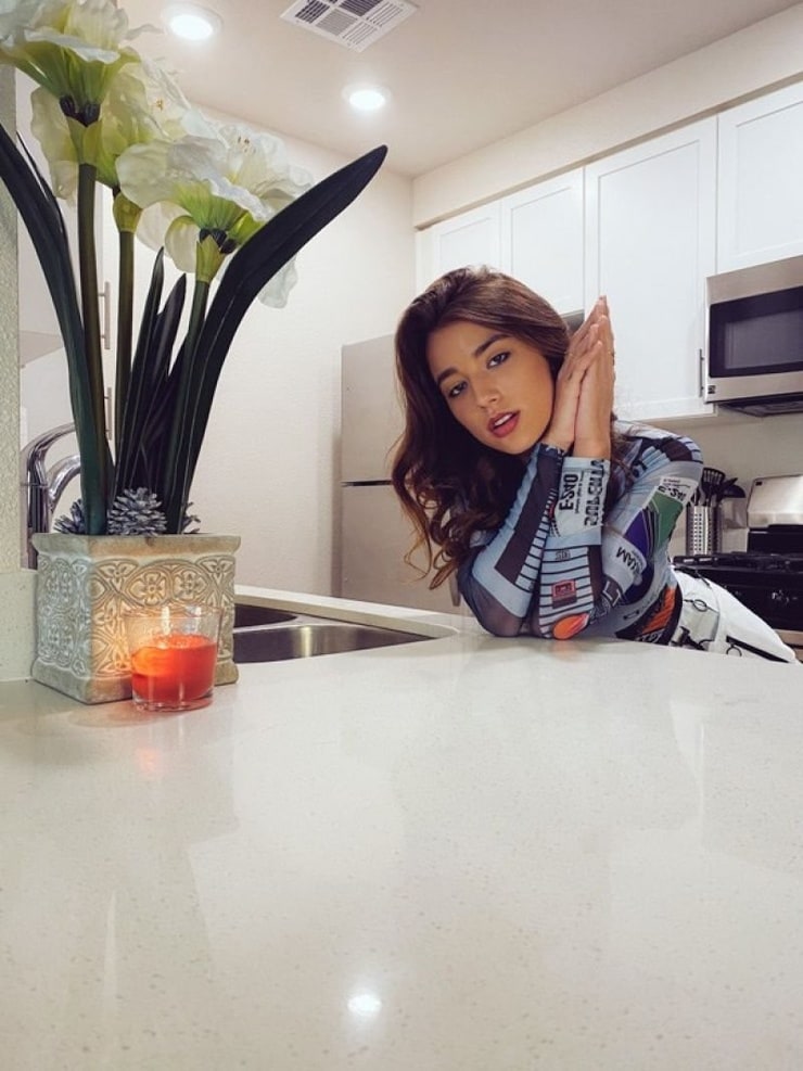 Alaina Castillo picture