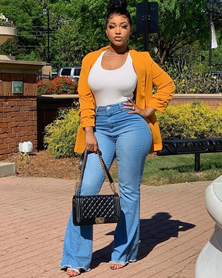 Picture of Ariel Foxx