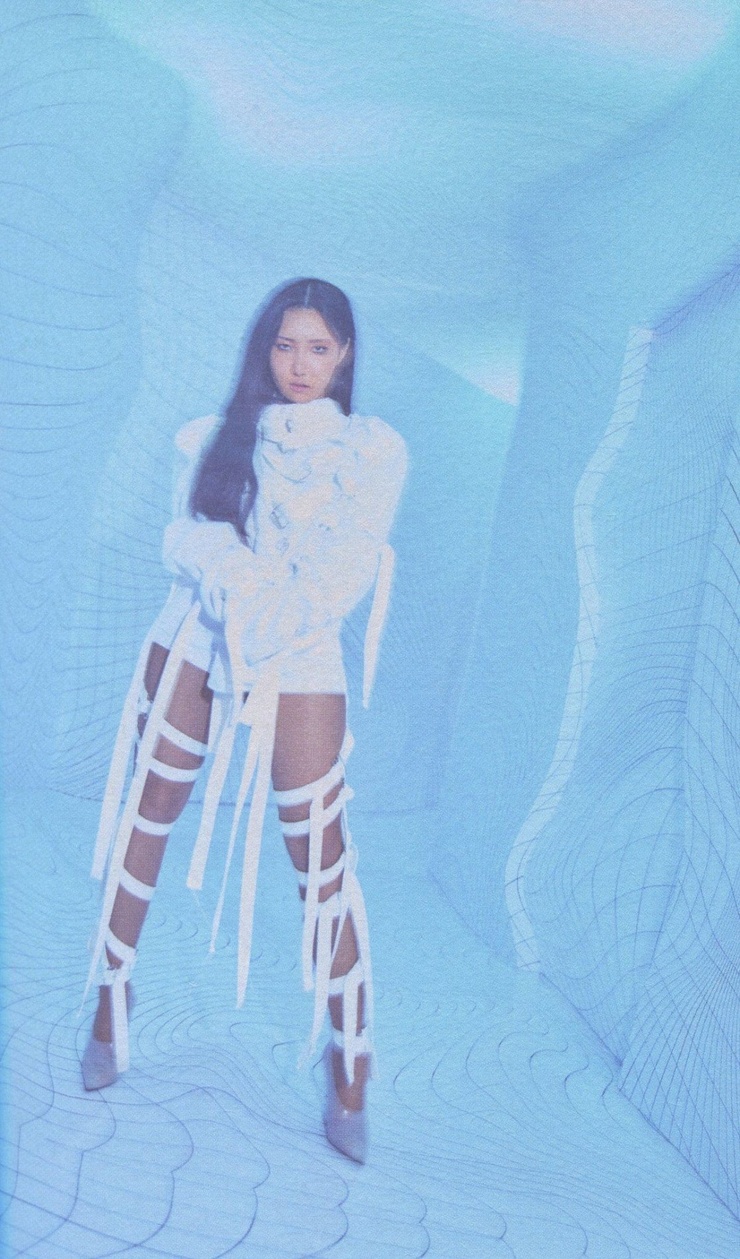 Picture of Hwasa