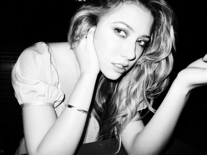 Picture of Elizabeth Nicole