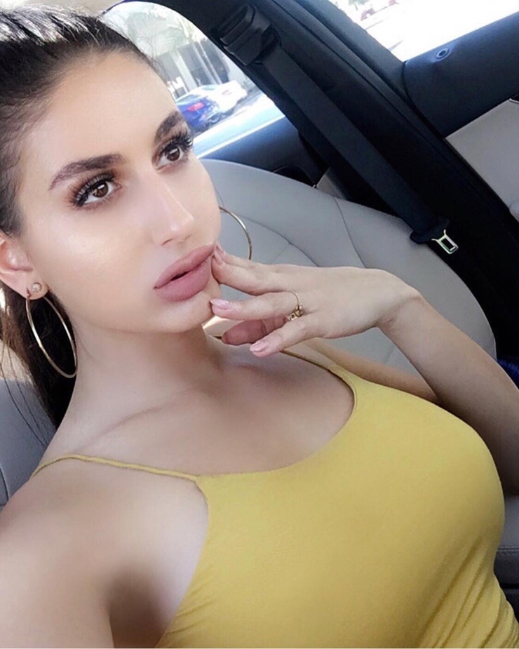 Picture of Yasmine Soofi