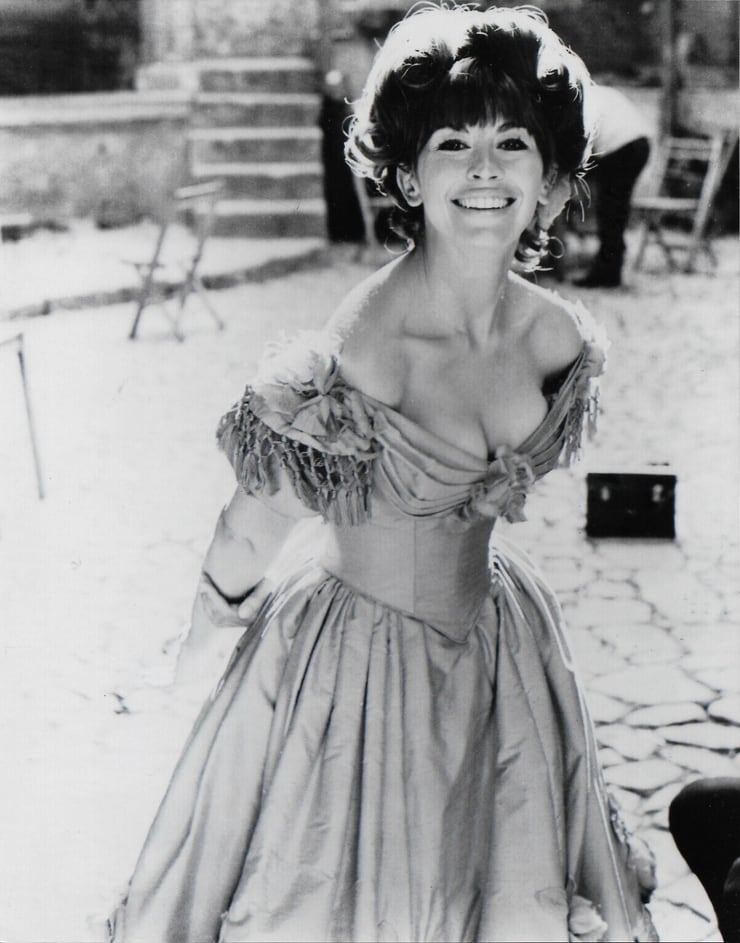 Picture of Nanette Newman
