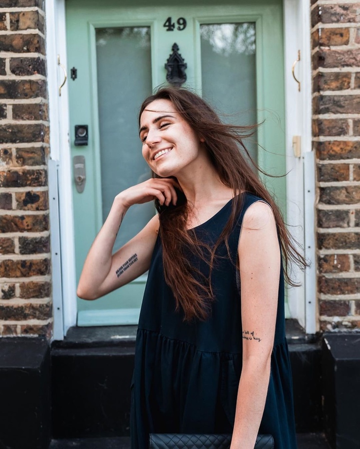 Picture of Dodie Clark