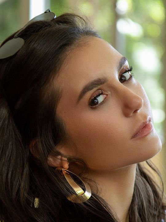 Picture of Nina Dobrev