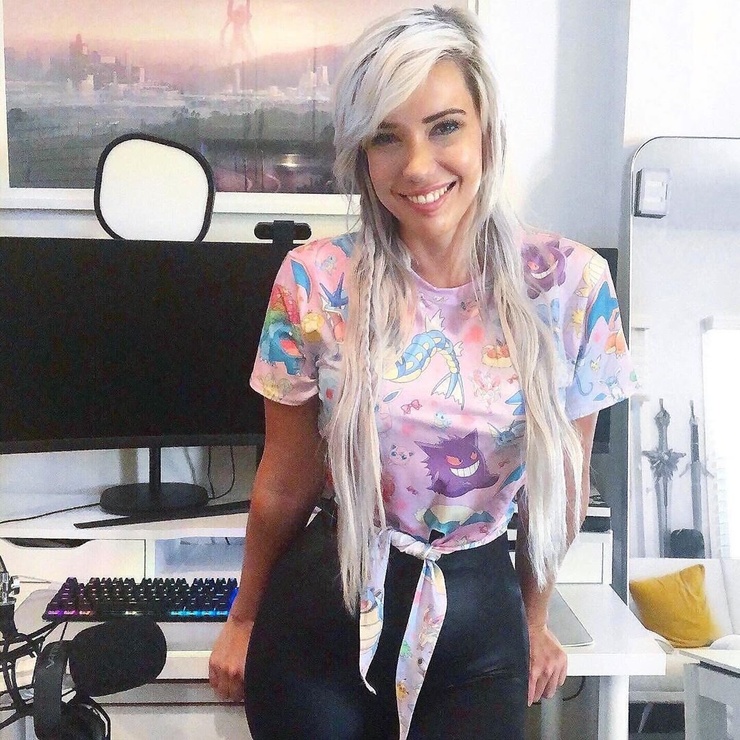 Alanah Pearce image