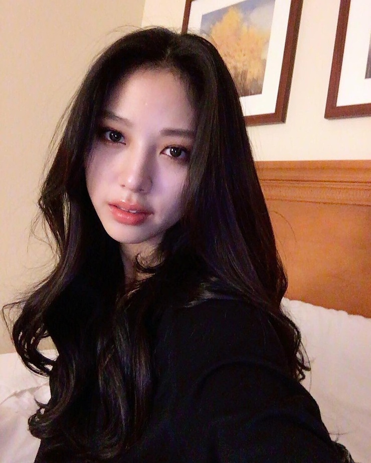 Picture of Angelina Joo