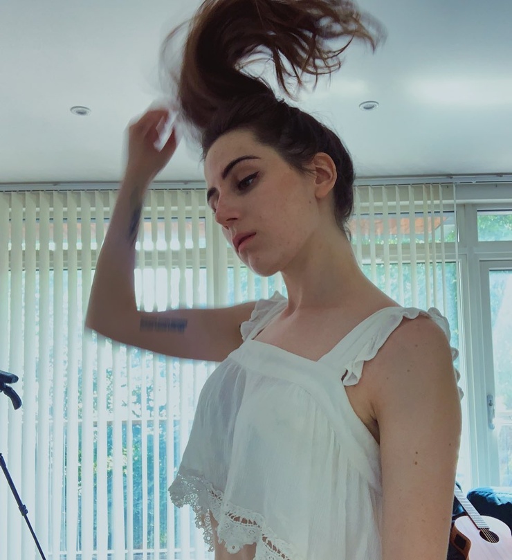 Picture of Dodie Clark