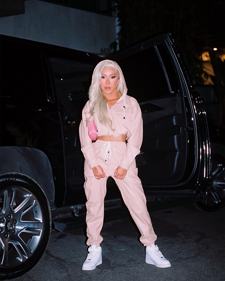 Nikita Dragun image