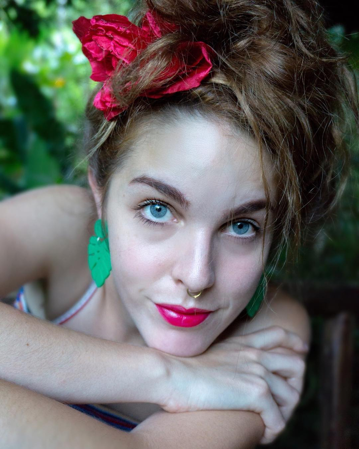 Listal - List the stuff you love! Movies, TV, music, games and books