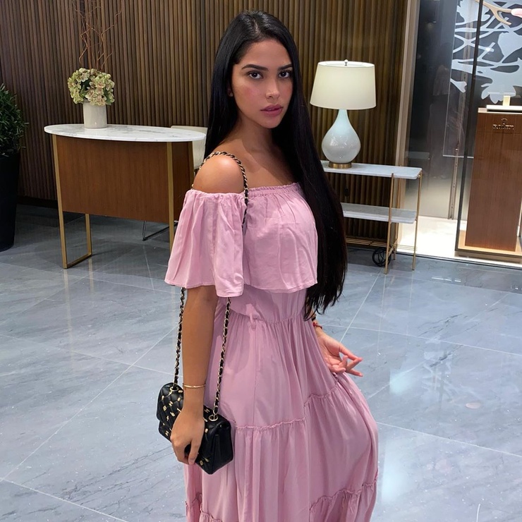 Ana Paula Saenz image