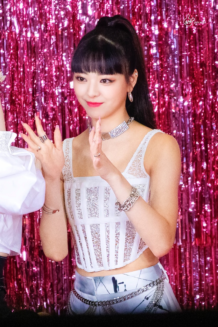 Picture of Yuna (ITZY)