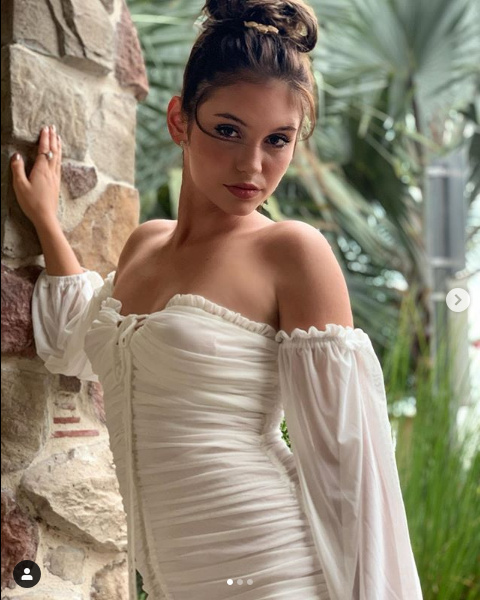 Picture of Maya Waverly