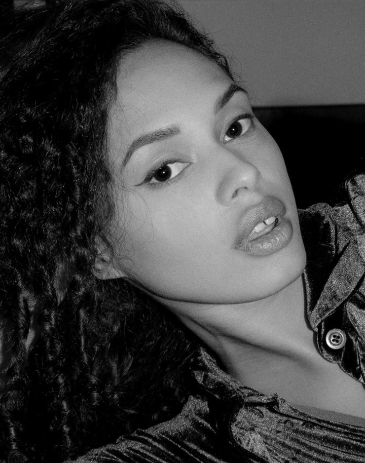 Sophia Klebeck picture