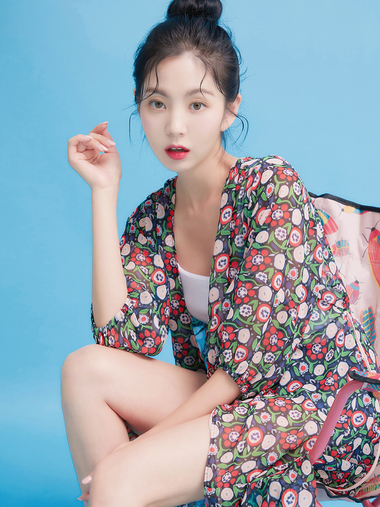 Lee Chae Eun picture