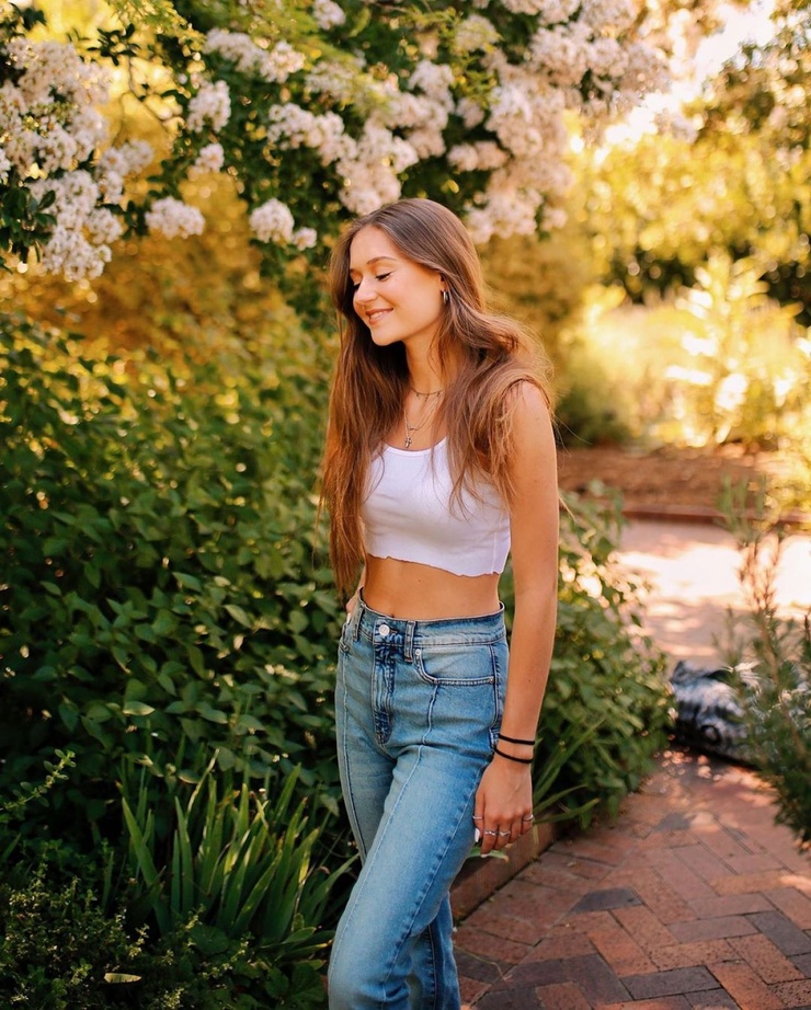 Image of Riley Lewis