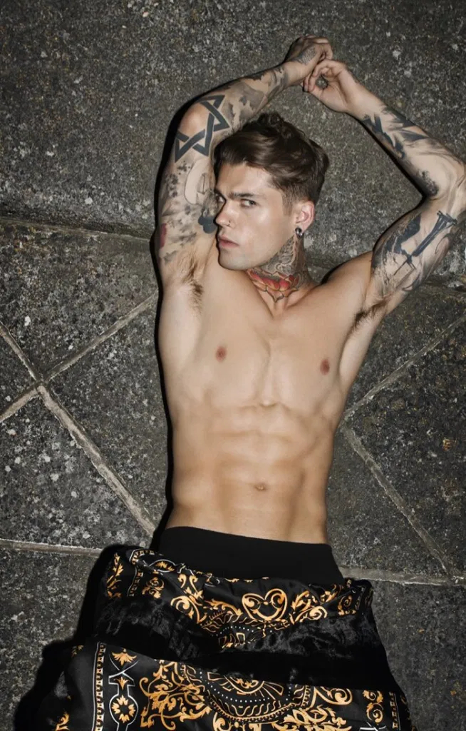 Picture of Stephen James (Model)