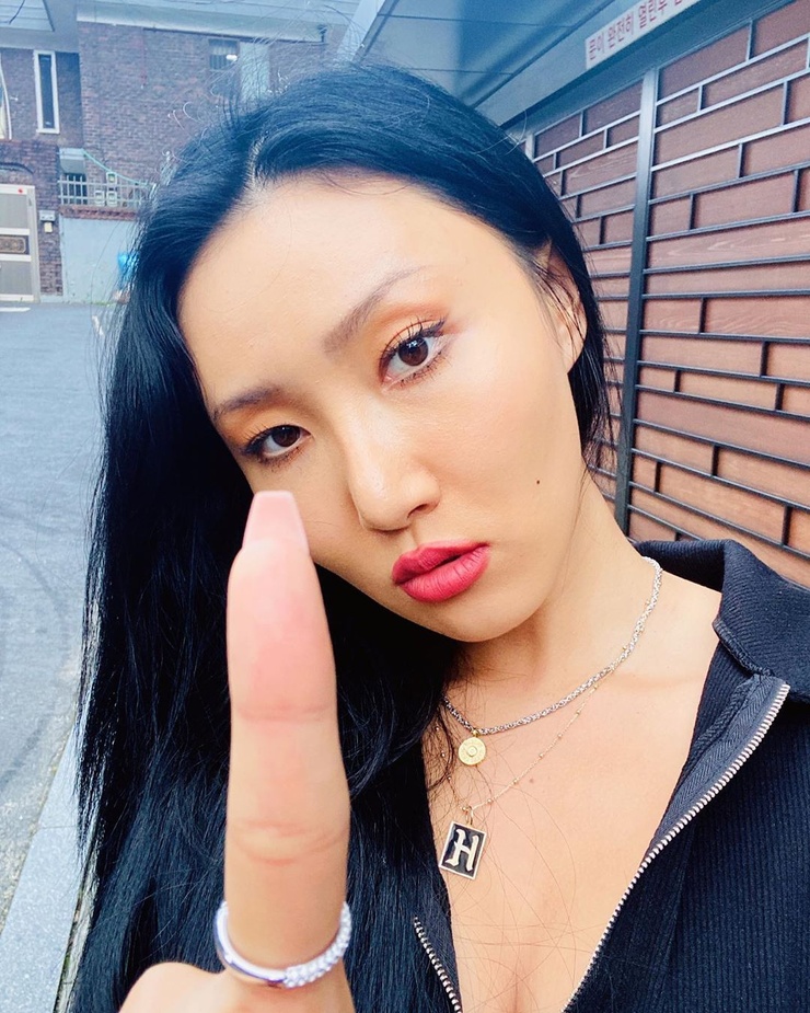 Picture of Hwasa