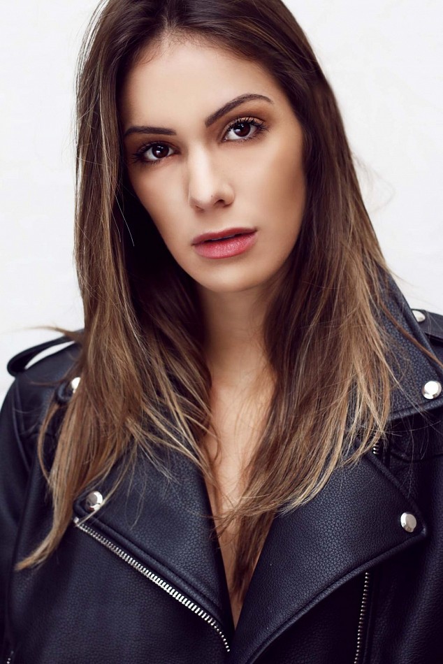 Image of NATÁLIA CARVALHO