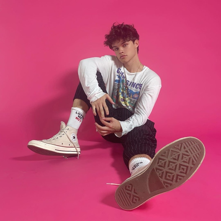 Picture of Curran Walters