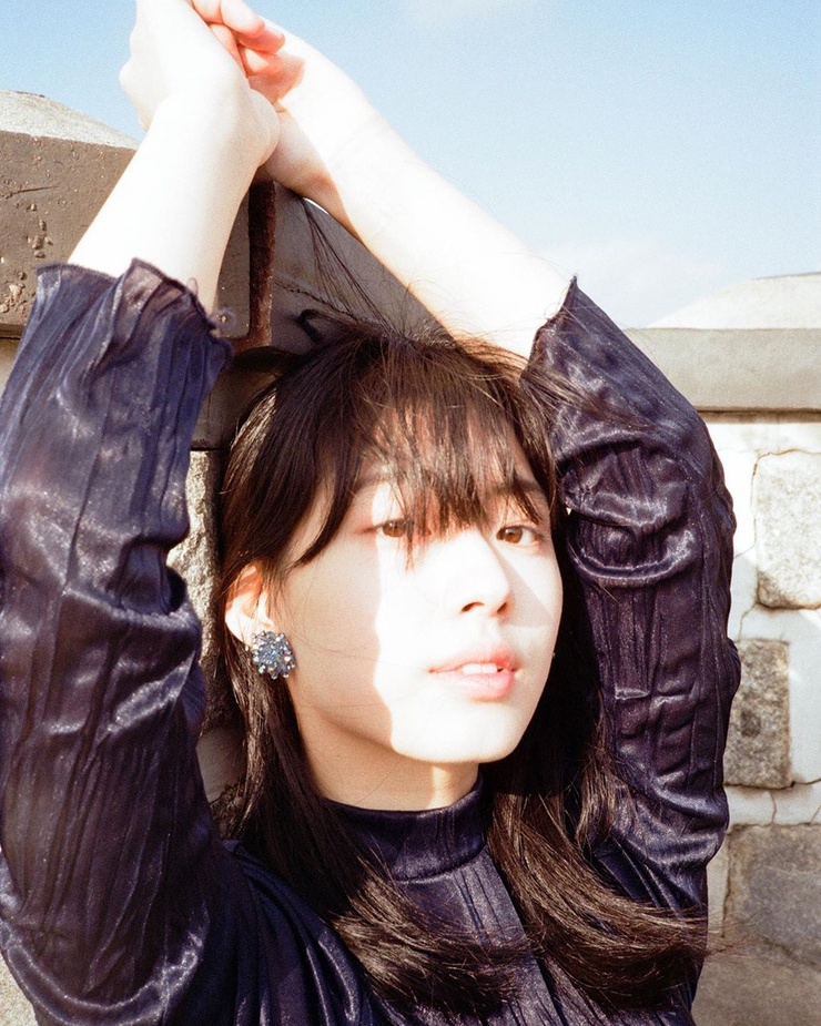 Picture of Shin Se-Hwi