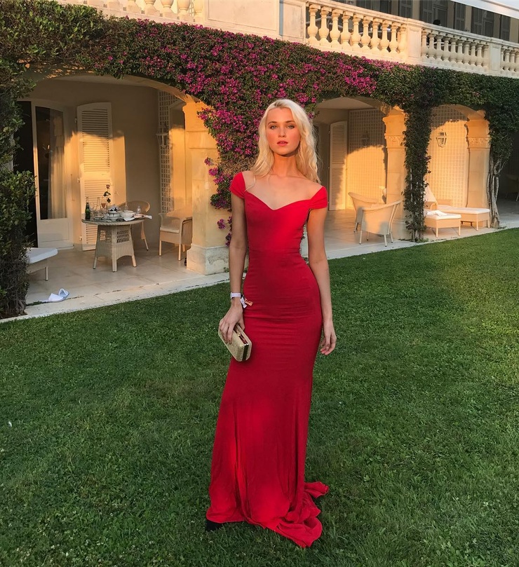 Alexa Reynen picture